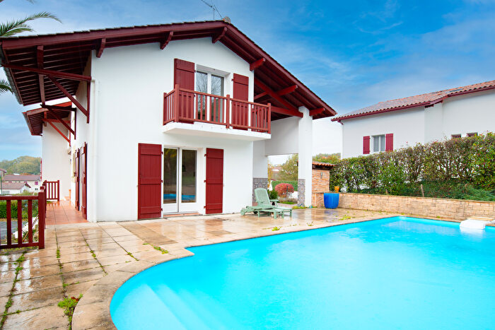 Maison à vendre - Mouguerre - 6 pièces - 4 chambres