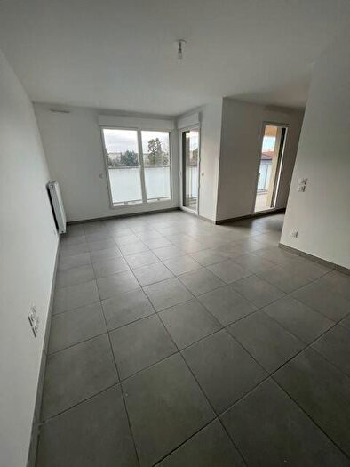 Appartement à louer - Centre, Décines-Charpieu - 3 pièces - 2 chambres