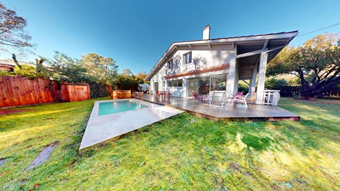 Maison à vendre - Lège-Cap-Ferret - 6 pièces - 5 chambres