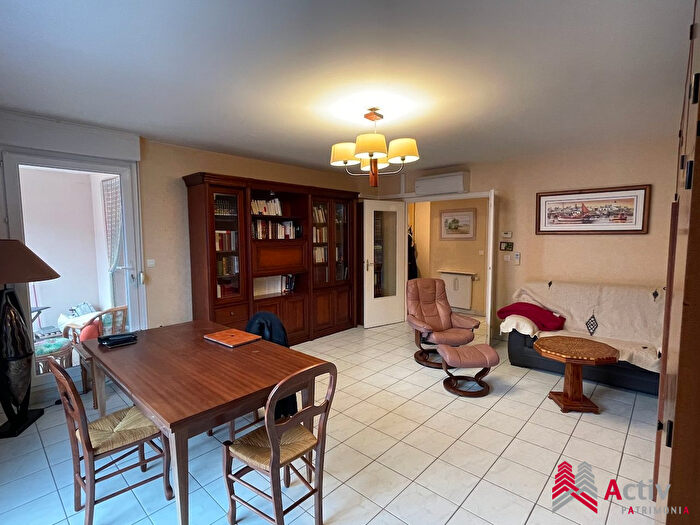 Appartement à vendre - Ambérieu-en-Bugey, Gare - 3 pièces - 2 chambres