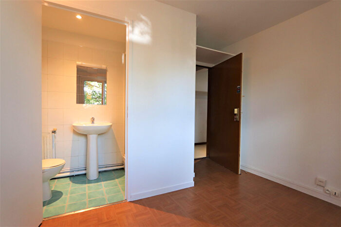 Bourg-la-Reine, République - Appartement 1 pièce à louer