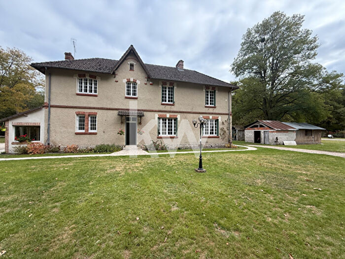 Maison à vendre - Salbris - 11 pièces - 7 chambres
