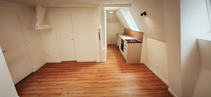 Appartement 2 pièces à louer - Centre-Neuf Bourg-Quesnoy-Delsaux-Musée-Cannoniers-Gare, Valenciennes