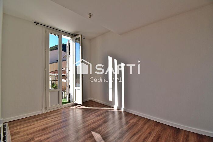 Appartement 3 pièces à Digne-les-Bains, Centre-ville, Bourg, à vendre