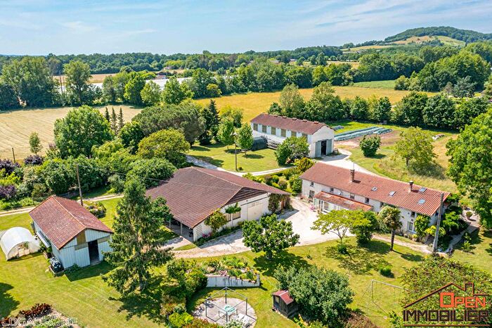 Saint-Sylvestre-sur-Lot : Maison 16 pièces à vendre