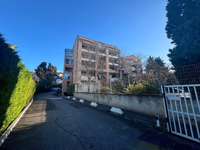 Appartement à vendre - Marseille e , Mazargues - 3 pièces - 2 chambres