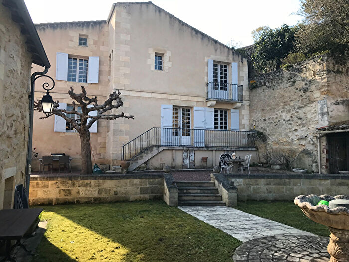 Maison à vendre - Saint-Émilion - 6 pièces - 3 chambres