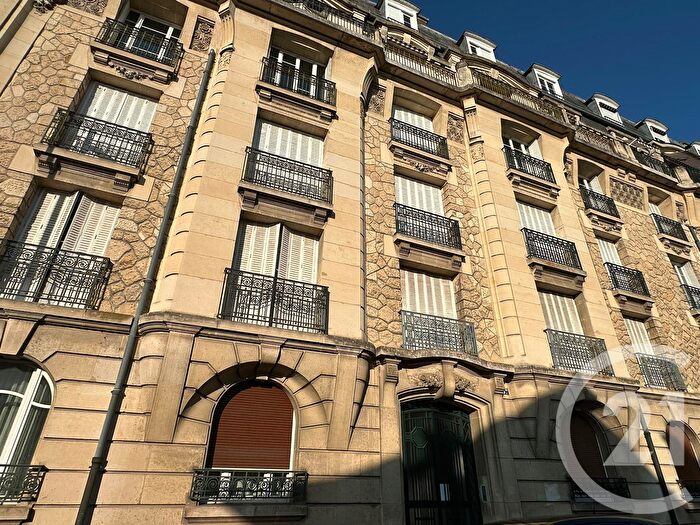 Appartement à louer - Compiègne, Saint-Lazare, Les Avenues - 4 pièces - 2 chambres