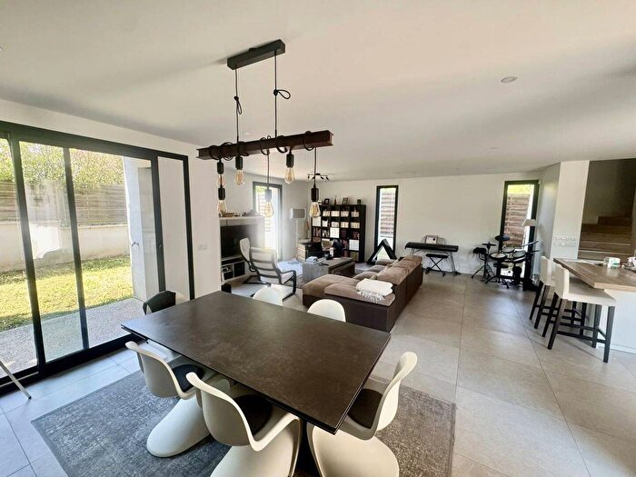 Maison 7 pièces à Jonchere-Malmaison-Saint Cucufa, Rueil-Malmaison, à louer