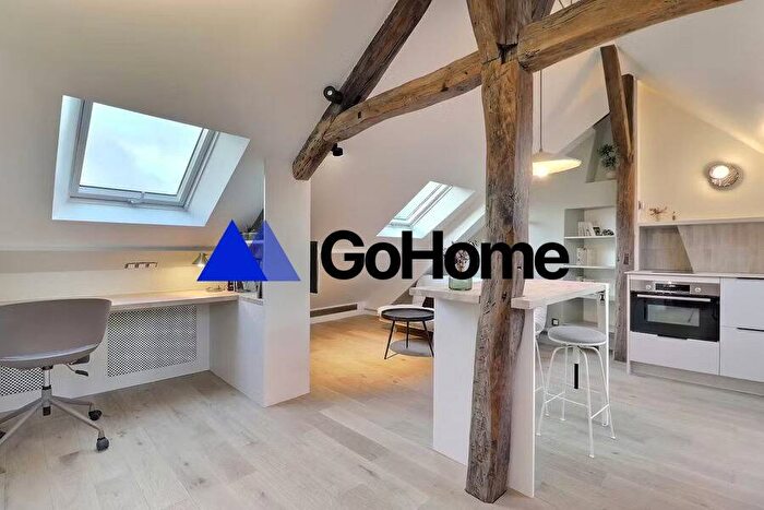 Appartement à louer - Clichy-Trinité, Paris ème arrondissement - 1 pièce