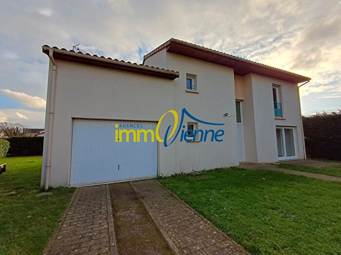 Maison à louer - Mazerolles - 5 pièces - 4 chambres