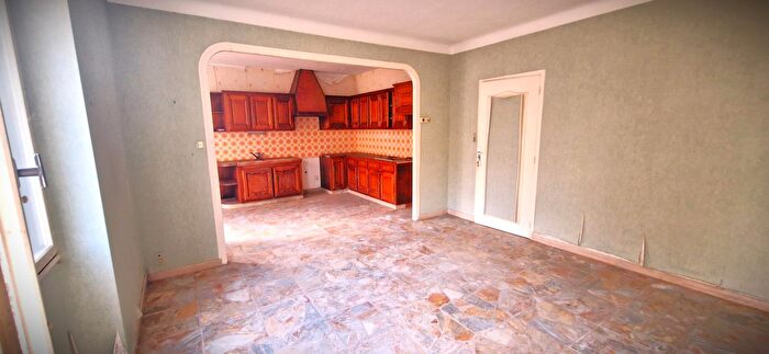 Maison à vendre - Nogent-sur-Loir - 5 pièces - 4 chambres