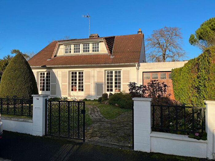 Maison à vendre - Vaires-sur-Marne - 5 pièces - 4 chambres