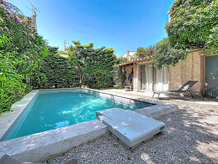 Appartement 4 pièces à Marseille 4ème, Cinq Avenues, à vendre