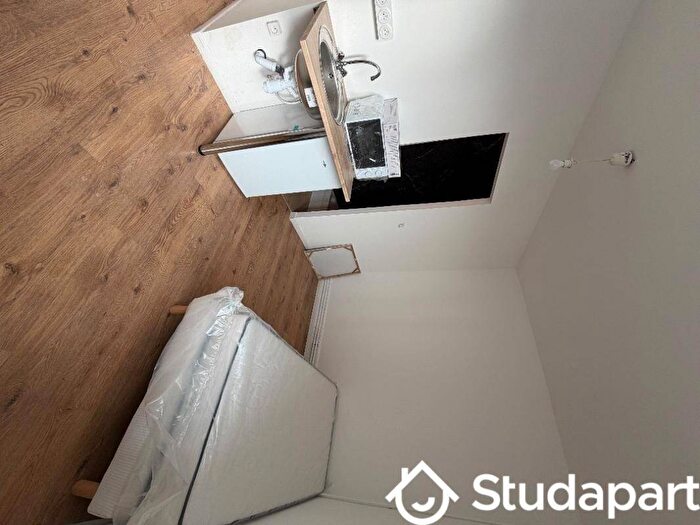 Appartement à louer - Epeule-Trichon, Roubaix - 1 pièce - 1 chambre