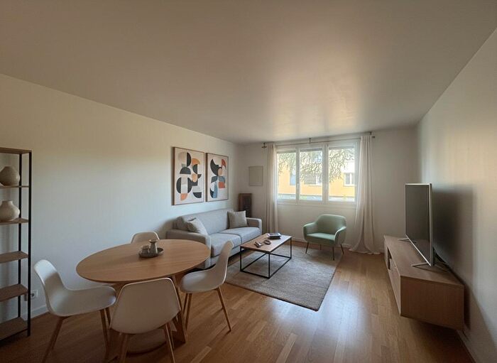 Appartement 5 pièces à vendre à Sainte-Geneviève-des-Bois, Liers, Croix Blanche