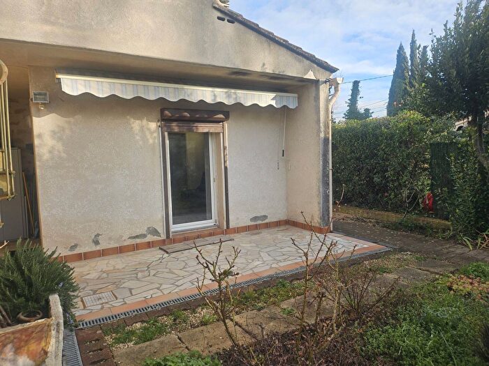 Appartement à louer - Camaret-sur-Aigues - 1 pièce