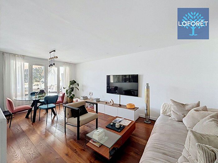 Pvé Neuf-Mont d'Est, Noisy-le-Grand - Appartement 3 pièces à louer
