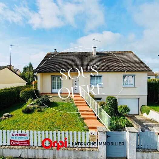 Mainvilliers : Maison 4 pièces à vendre
