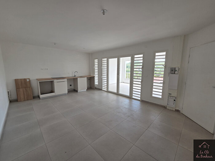 Appartement 3 pièces à Les Trois-Îlets, à louer