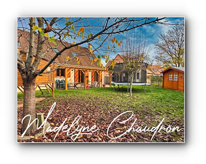 Maison à vendre - Saint-Vrain - 7 pièces - 5 chambres