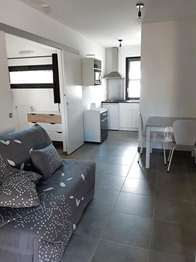La Roche-sur-Yon, Pyramides, Jean-Yole : Appartement 1 pièce à louer