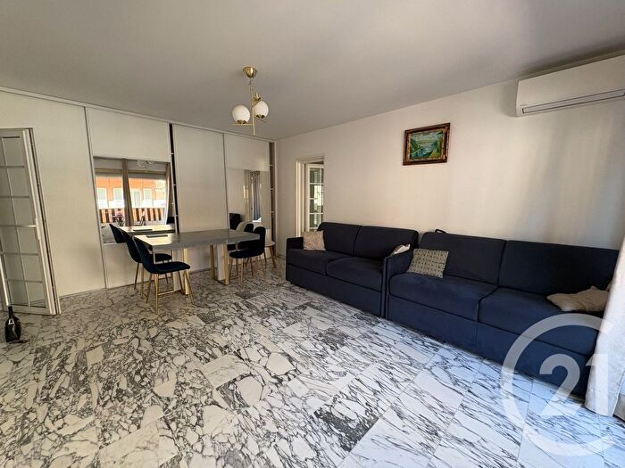 Appartement 2 pièces à Nice, Garibaldi, à louer