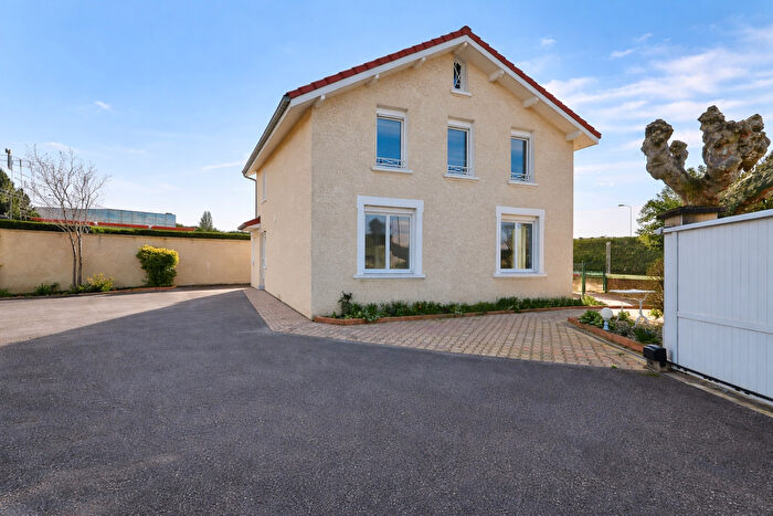 Maison à vendre - Saint-Maurice-de-Beynost - 6 pièces - 4 chambres