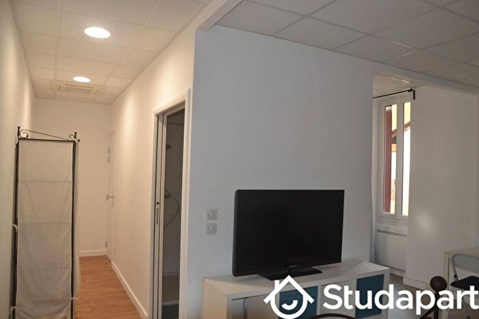 Appartement à louer - Clemenceau, Dijon - 1 pièce