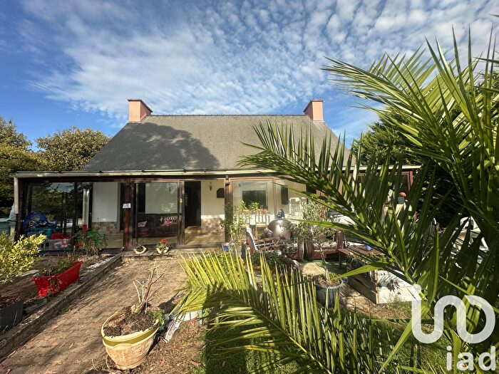 Maison à vendre - Plounévez-Moëdec - 5 pièces - 3 chambres