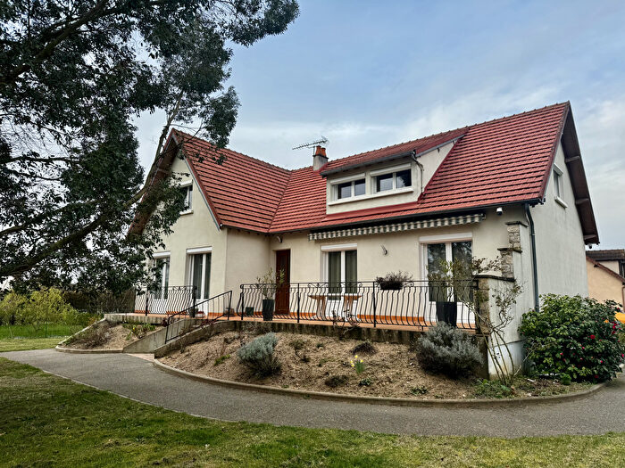 Maison à vendre - Briare - 7 pièces - 5 chambres