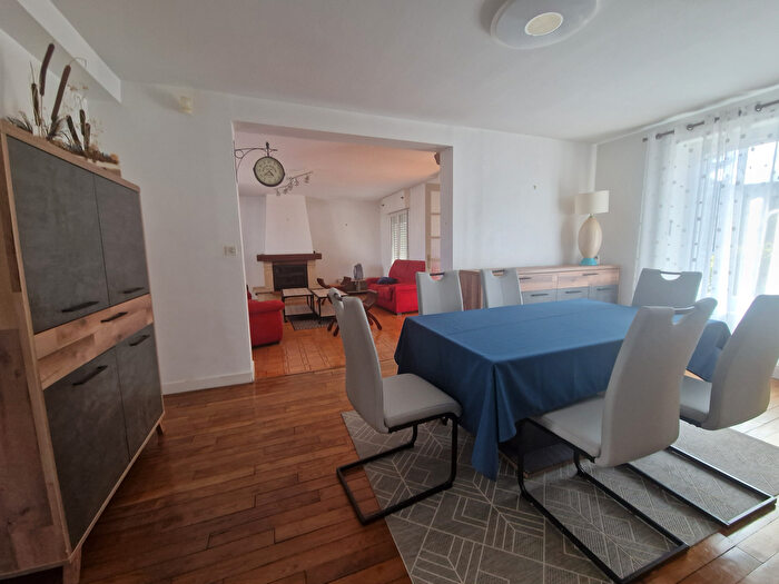 Maison 6 pièces à vendre à Pontivy, Château-Gaillard
