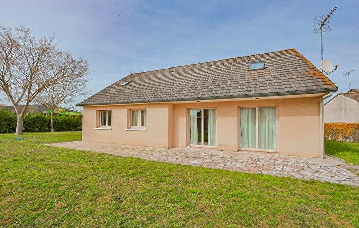 Maison à vendre - Villemandeur - 8 pièces - 6 chambres