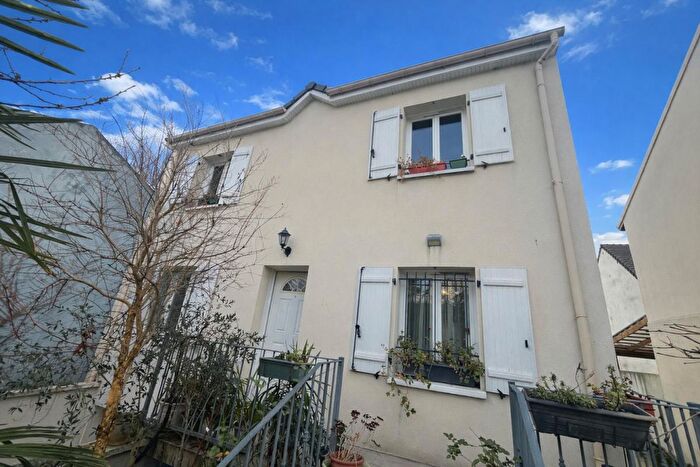 Maison 6 pièces à vendre à Colombes, Fossés Jean Bouvier