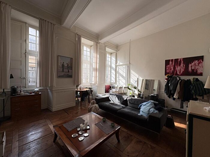 Appartement à louer - Quartiers Centre, Centre-ville - 2 pièces - 1 chambre