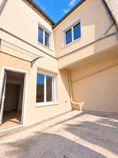 Lunel, Centre-ville, Gare - Maison 3 pièces à vendre