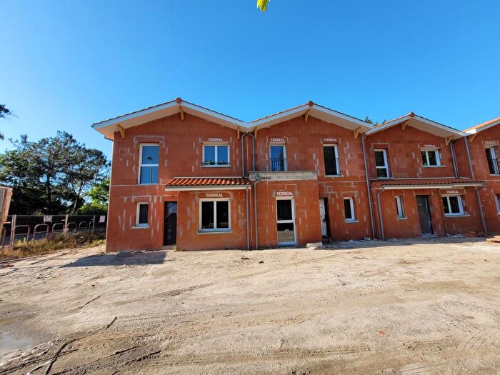 Maisons à vendre et appartements à louer - 1