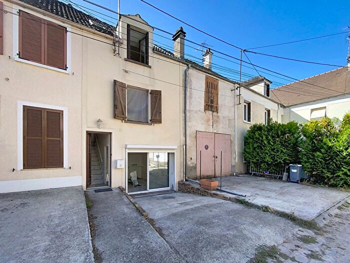 Mandres-les-Roses - Maison 3 pièces à vendre