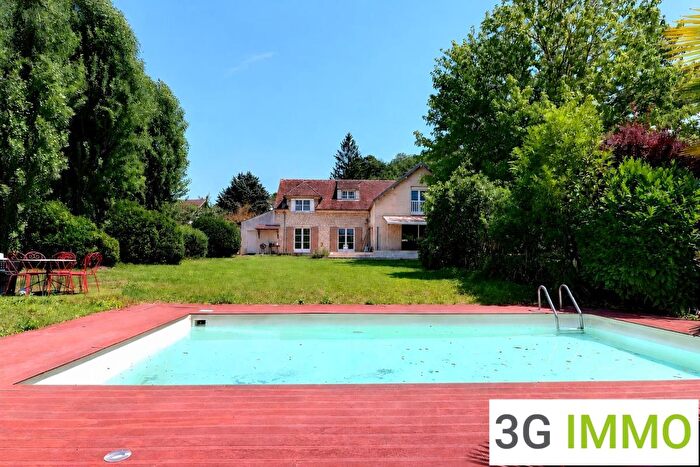 Verneuil-en-Halatte - Maison 8 pièces à vendre