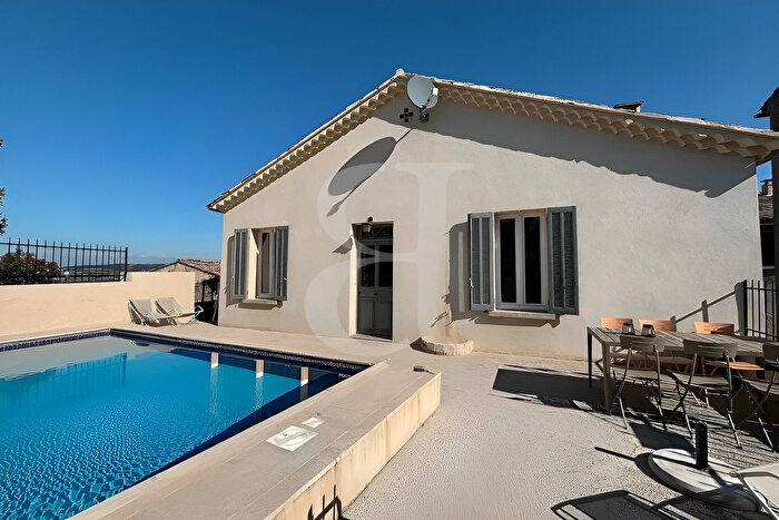Vaison-la-Romaine : Maison 5 pièces à vendre
