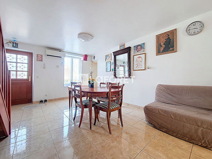 Maison à vendre - Cesson - 5 pièces - 4 chambres