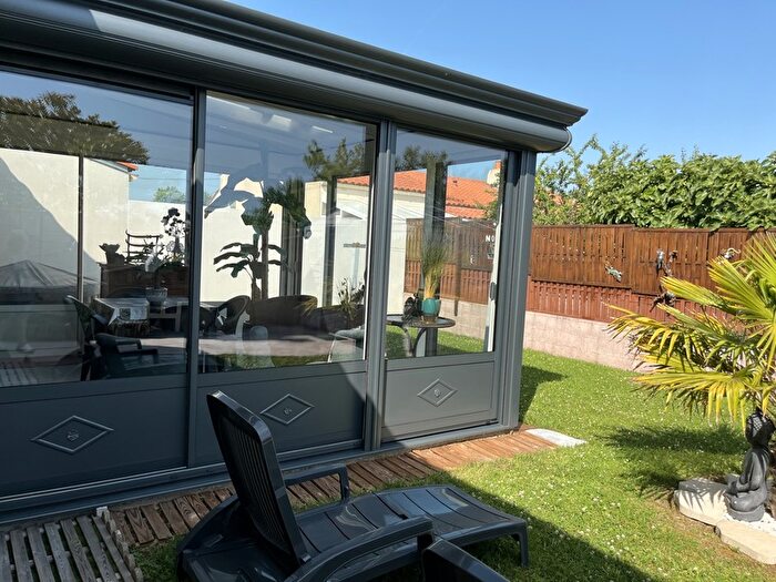 Maison à vendre - Talmont-Saint-Hilaire - 5 pièces - 2 chambres