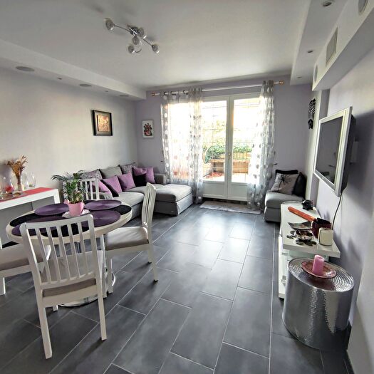 Maison à vendre - Viry-Châtillon - 5 pièces - 4 chambres