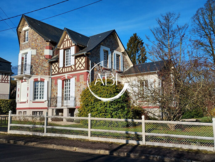 Maison à vendre - Bagnoles-de-lOrne - 8 pièces - 5 chambres
