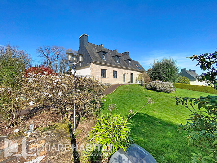 Maison à vendre - Bégard - 6 pièces - 4 chambres