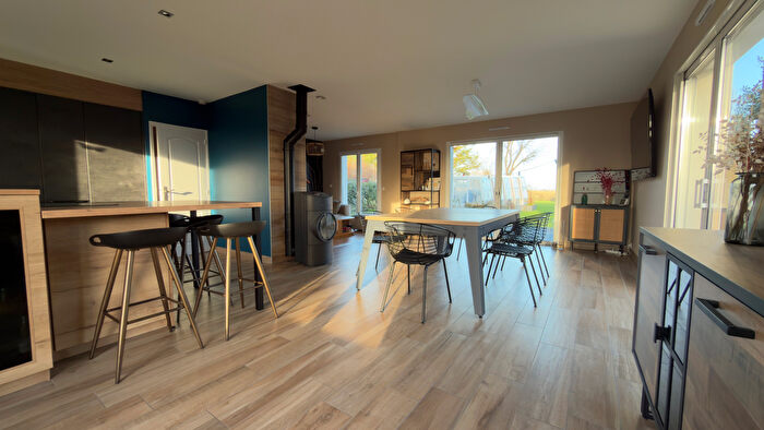 Maison à vendre - Trignac - 5 pièces - 4 chambres