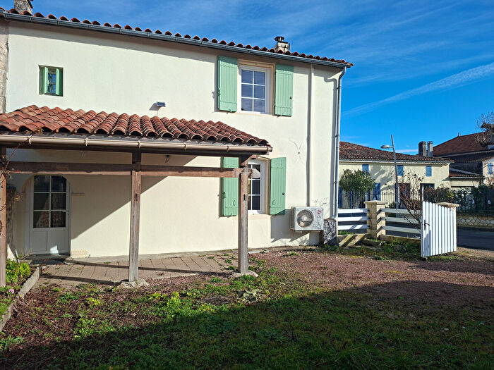 Maison à vendre - Mosnac - 5 pièces - 3 chambres