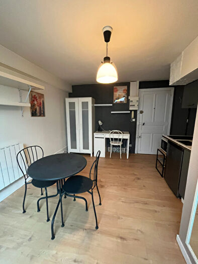 Appartement à louer - Dijon, Centre-ville - 1 pièce