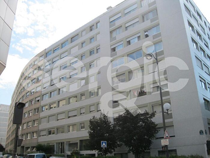 Appartement 2 pièces à Paris 20ème, Belleville, à louer