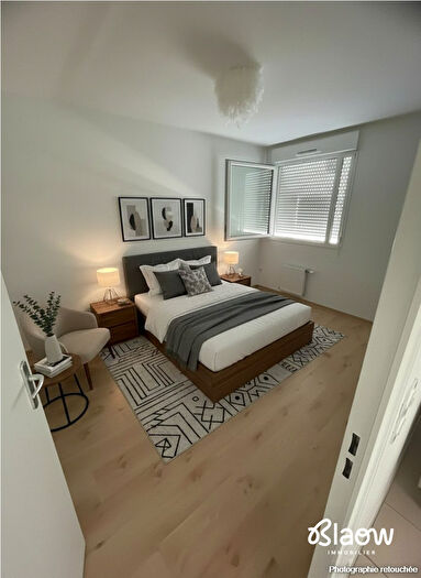 Appartement à vendre - Vénissieux, Centre-ville - 2 pièces - 1 chambre